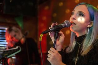 Laufey Tickets | Laufey Tour 2024 and Concert Tickets - viagogo