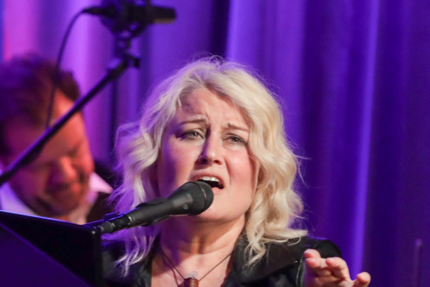 Paula Cole Tickets | Paula Cole Tour 2021 and Concert Tickets - viagogo